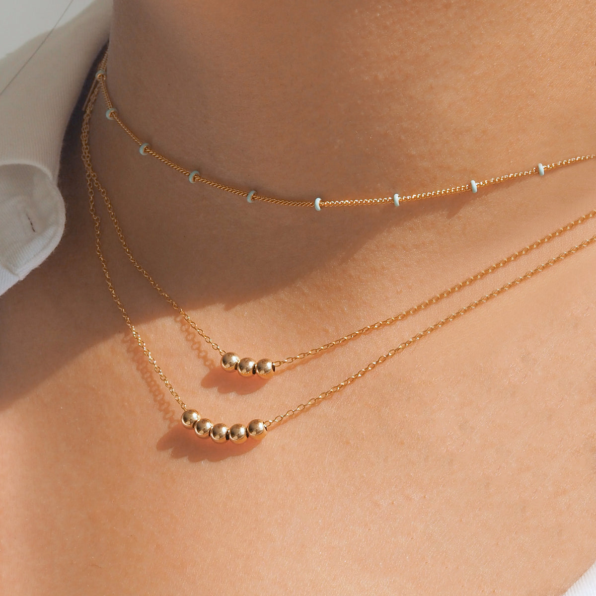 สร้อยคอช็อกเกอร์โซ่อีนาเมลดาวเทียม – J&CO Jewellery